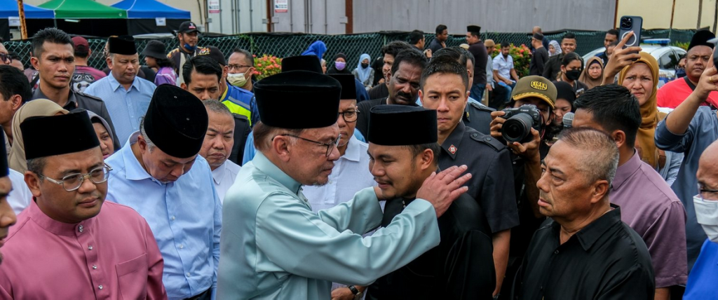 Anwar bertemu waris mangsa nahas Elmina